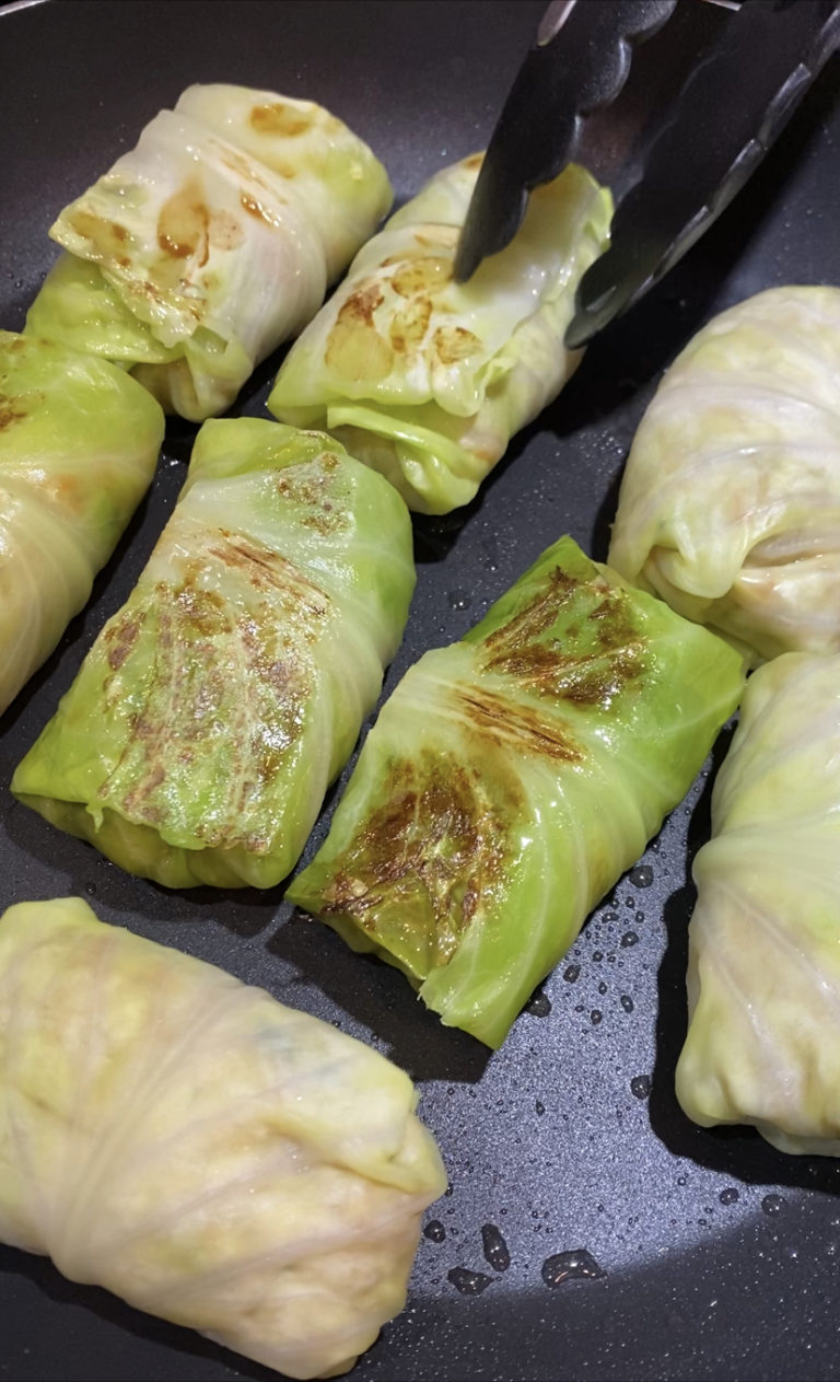 Easy Grilled Cabbage Wrap filled with sticky rice - WoonHeng