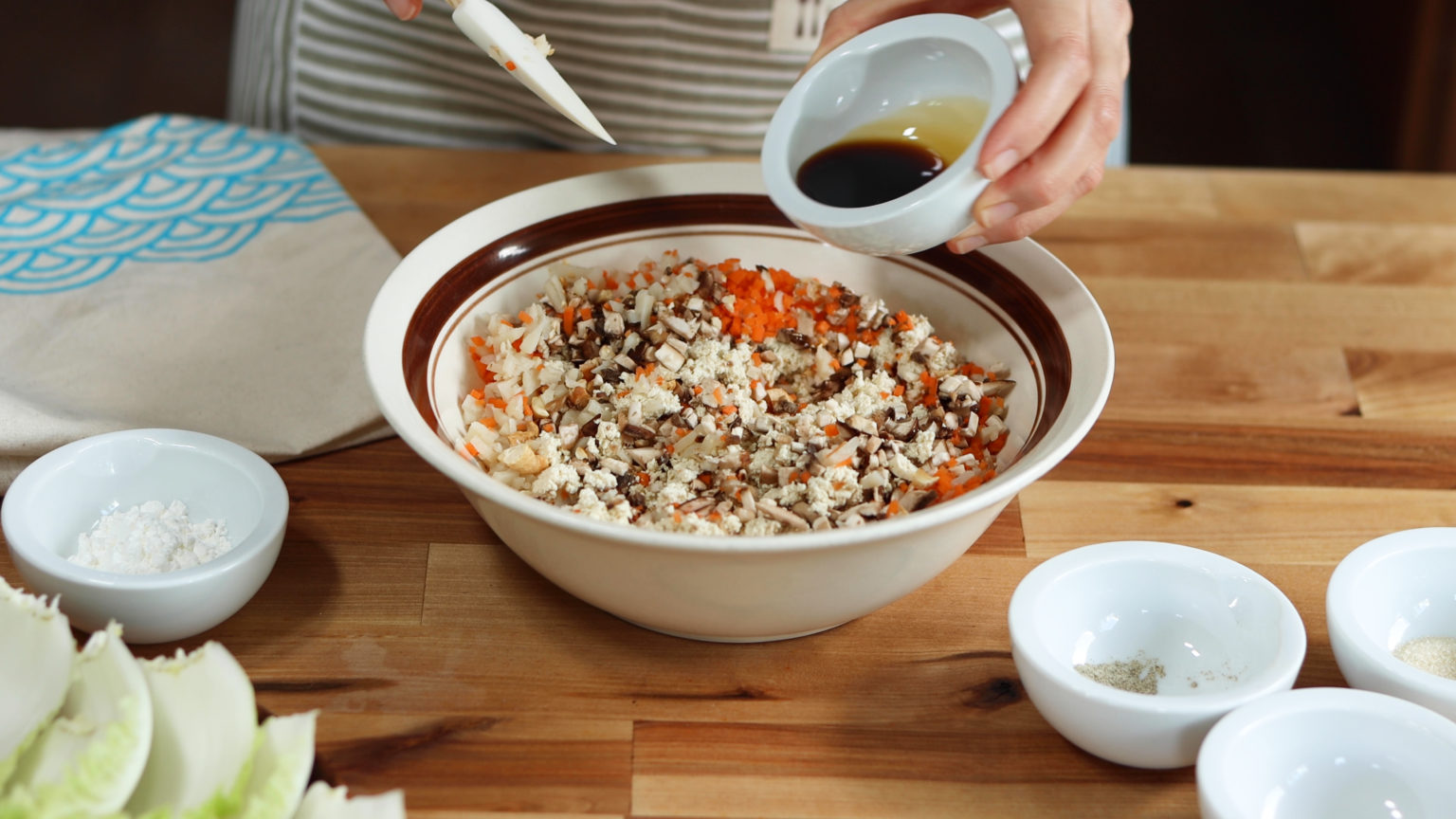 What you Need for an Easy Vegan Lion's Head Stew - WoonHeng