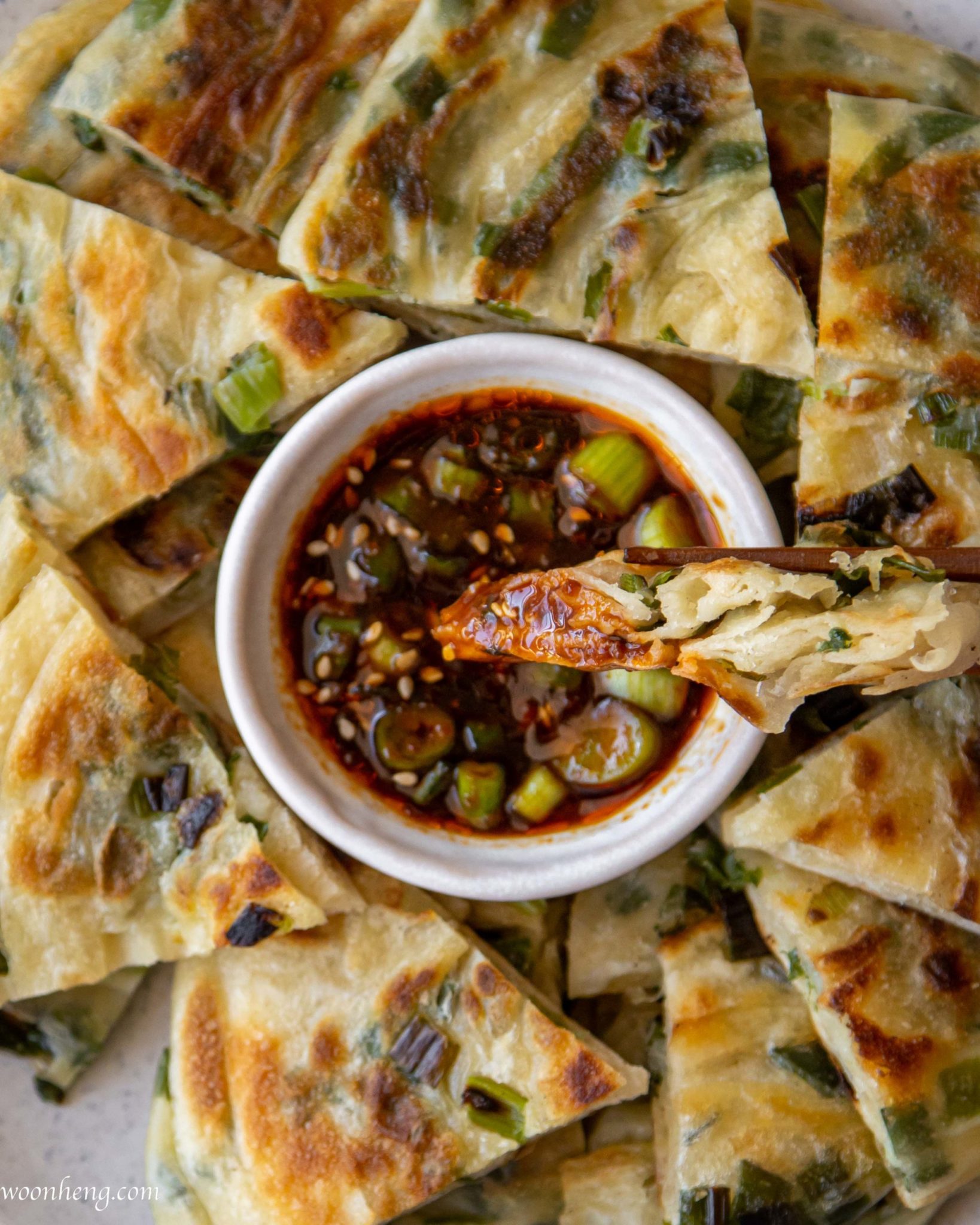 The Best and Easy Shou Zhua Scallion Pancake - WoonHeng