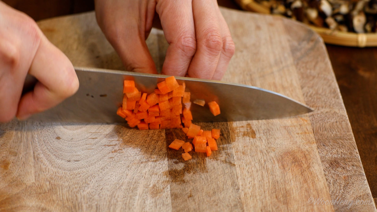 Why is Lo Bak Gou an auspicious dish in Lunar New Year? - WoonHeng